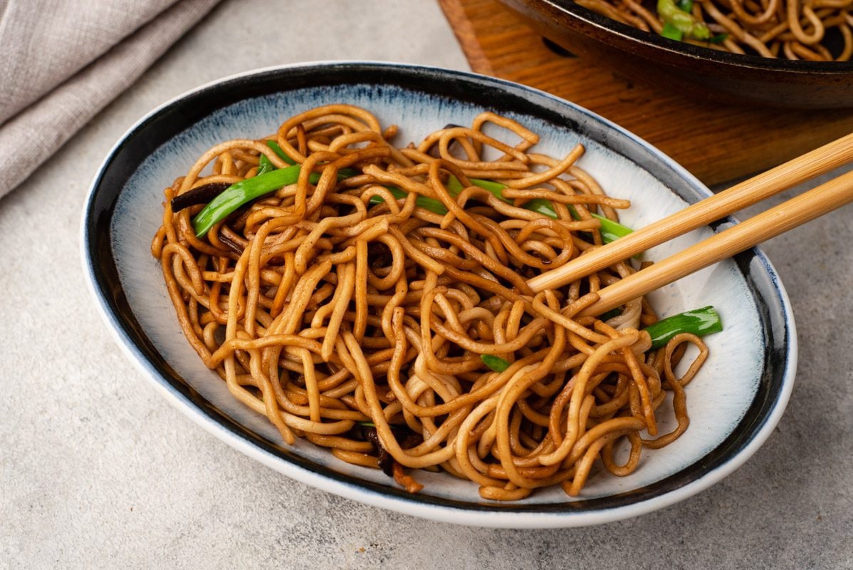 Longevity Noodles (Yi Mein)