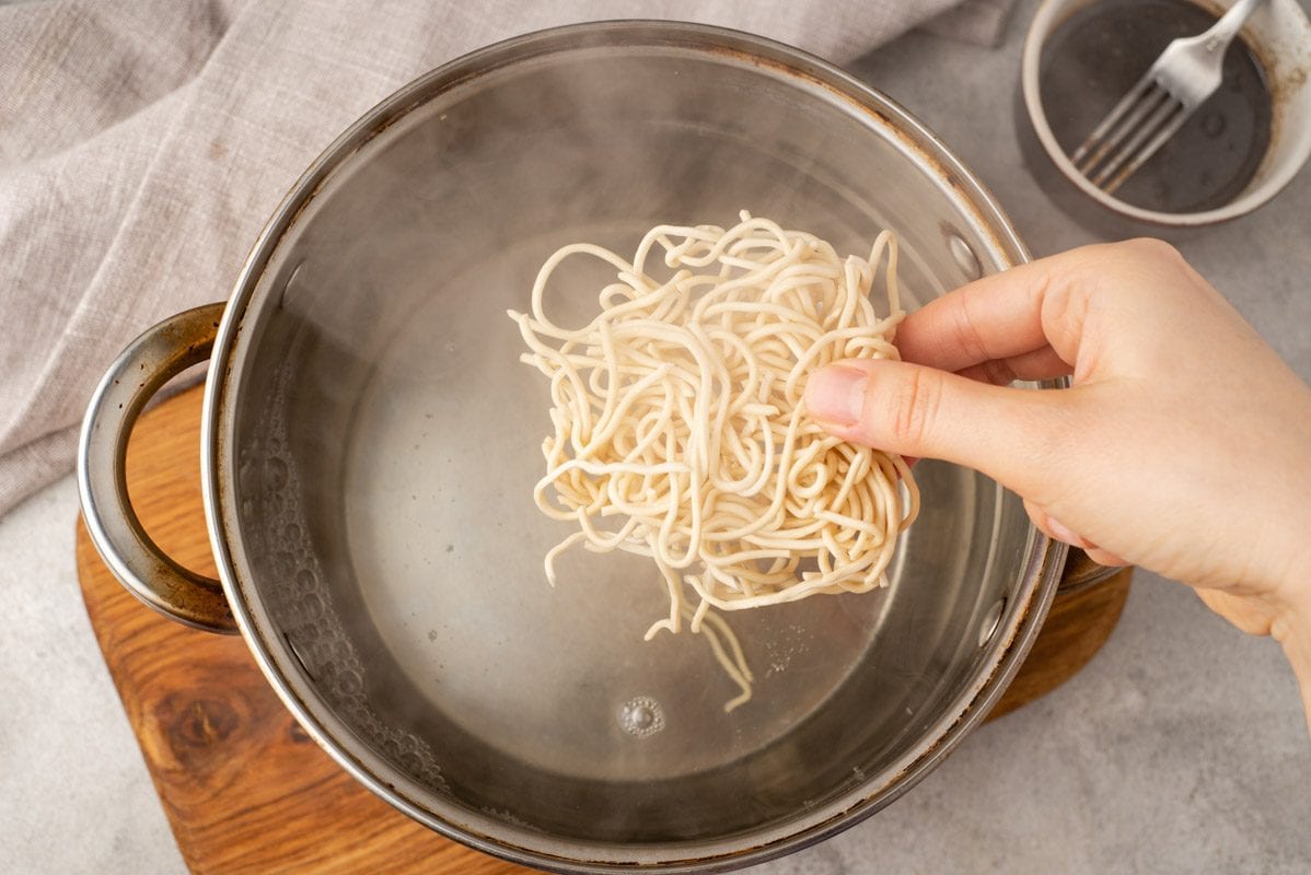 Longevity Noodles (Yi Mein)