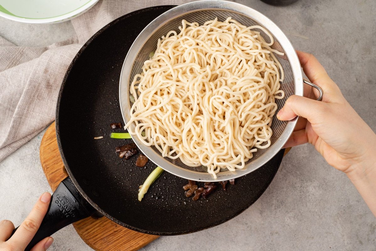 Longevity Noodles (Yi Mein)