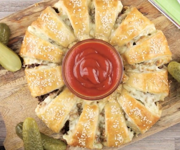 Cheeseburger Crescent Ring Recipe
