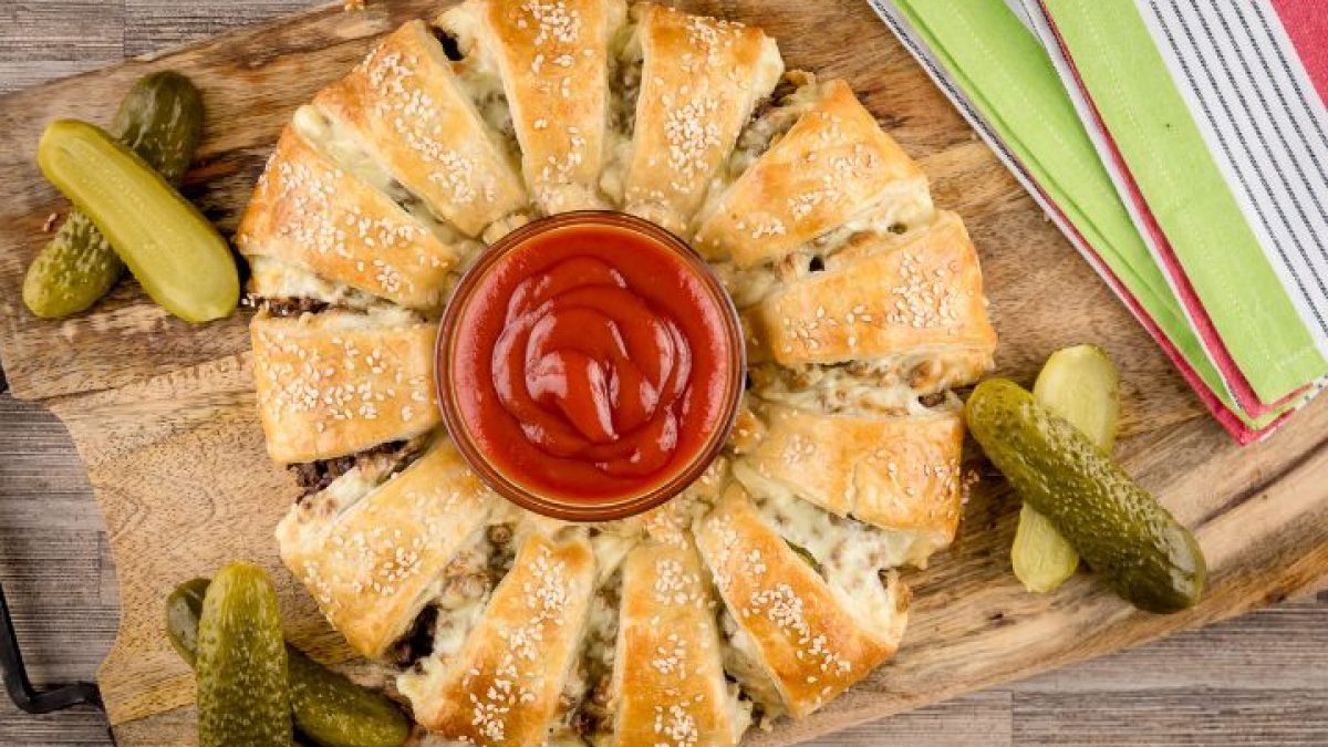 Cheeseburger Crescent Ring Recipe