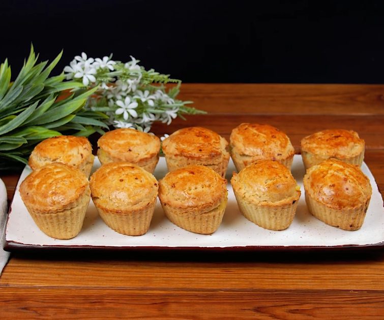 Pasticciotti (Italian Cream-Filled Pastries)