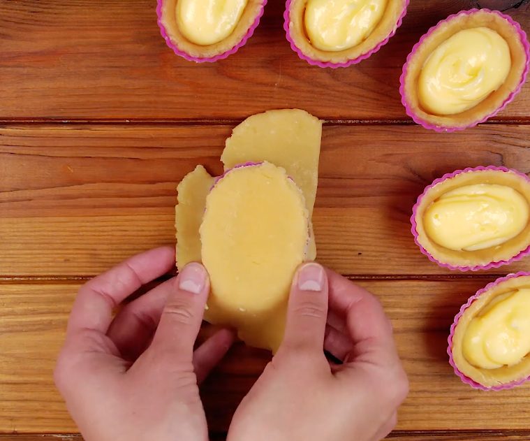 Pasticciotti (Italian Cream-Filled Pastries)