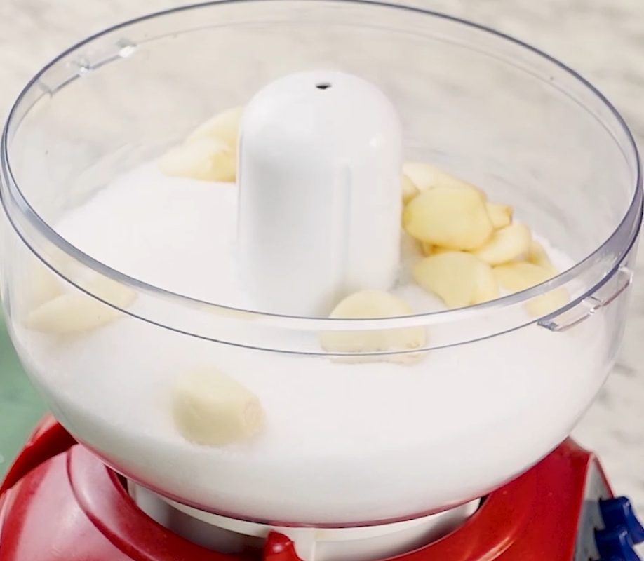 How To Make Flavored Salt (Garlic And Rosemary Salt)