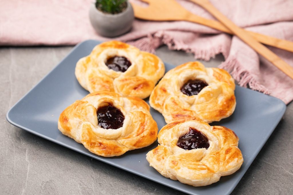 Puff Pastry Flowers Recipe