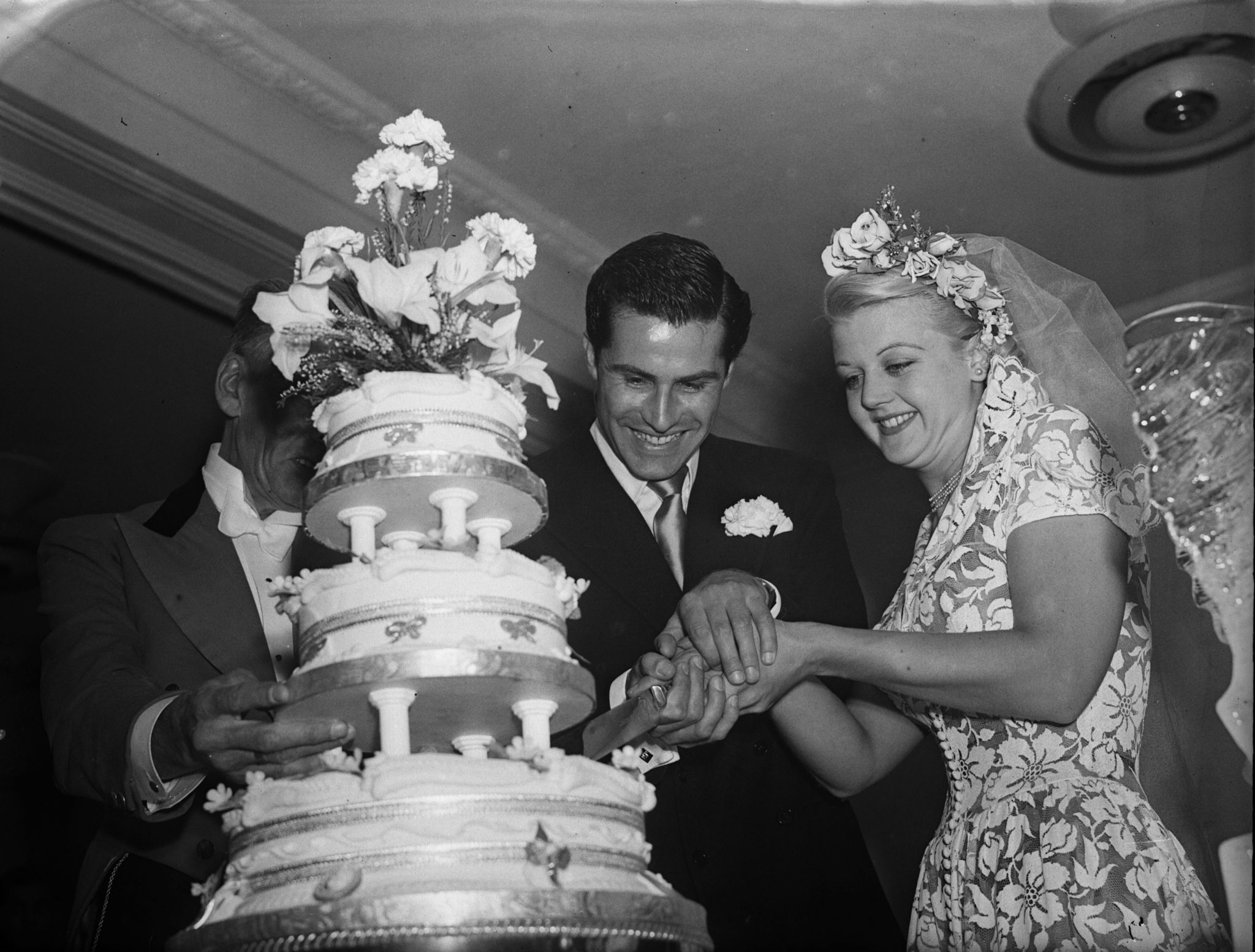 La vita privata di Angela Lansbury, il primo matrimonio finì quando ...