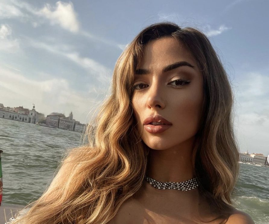 Le foto hot di Soleil Sorge online e rimosse: Ho già denunciato chi le ...