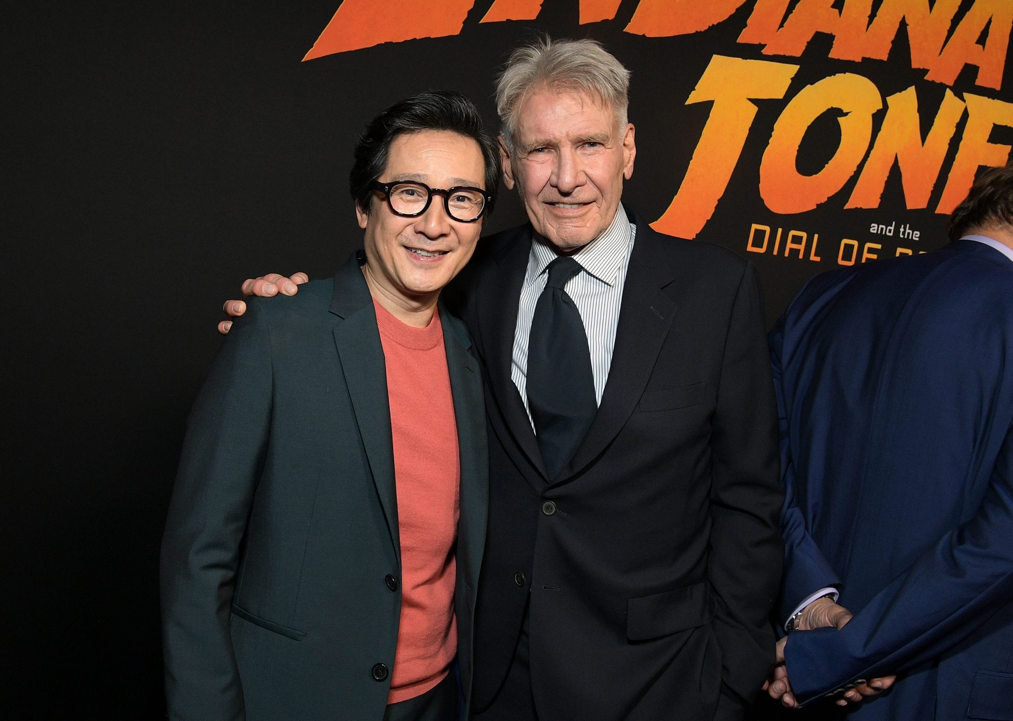 Harrison Ford e Ke Huy Quan di nuovo insieme alla prima di Indiana ...