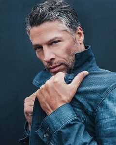 La storia di Bryan Randall e Sandra Bullock: i figli adottivi e la ...