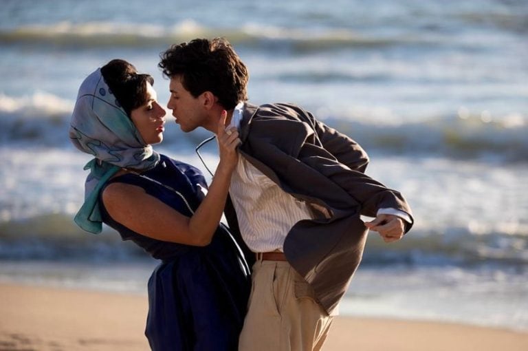 Champagne, la storia di Peppino di Capri nel film di Rai1: trama, cast ...