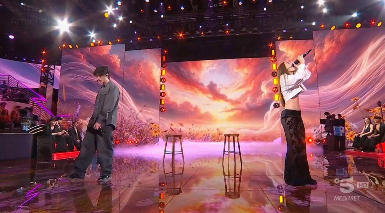 Serale di Amici 2025, Jacopo Sol e Chiara sono gli eliminati della settima puntata: cosa è ...