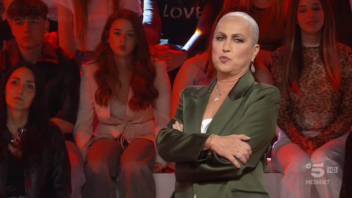 Serale di Amici 2025, Jacopo Sol e Chiara sono gli eliminati della settima puntata: cosa è ...