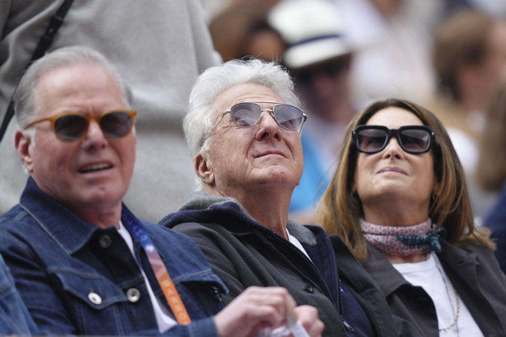 Sinner contro Alcaraz al Roland Garros: da Dustin Hoffman a Natalie ...