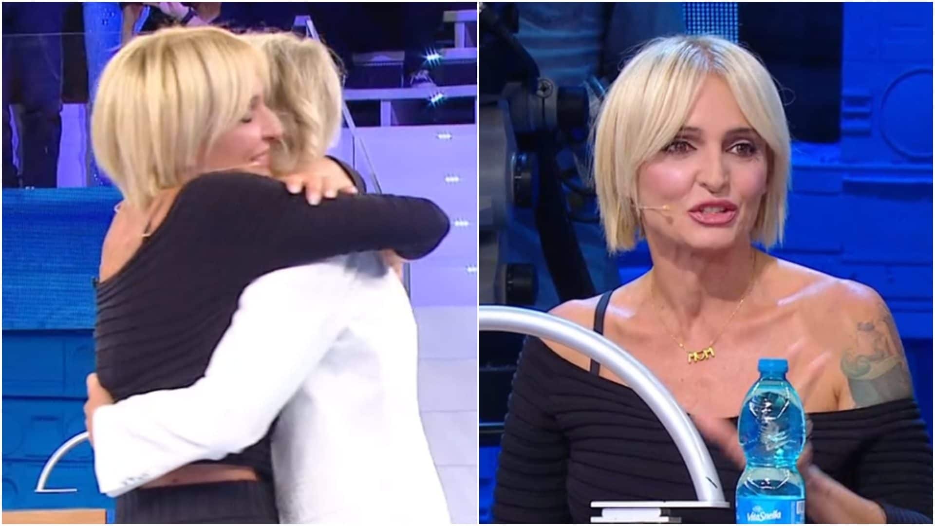 Veronica Peparini torna ad Amici 25 come prof, l'abbraccio con Maria De ...