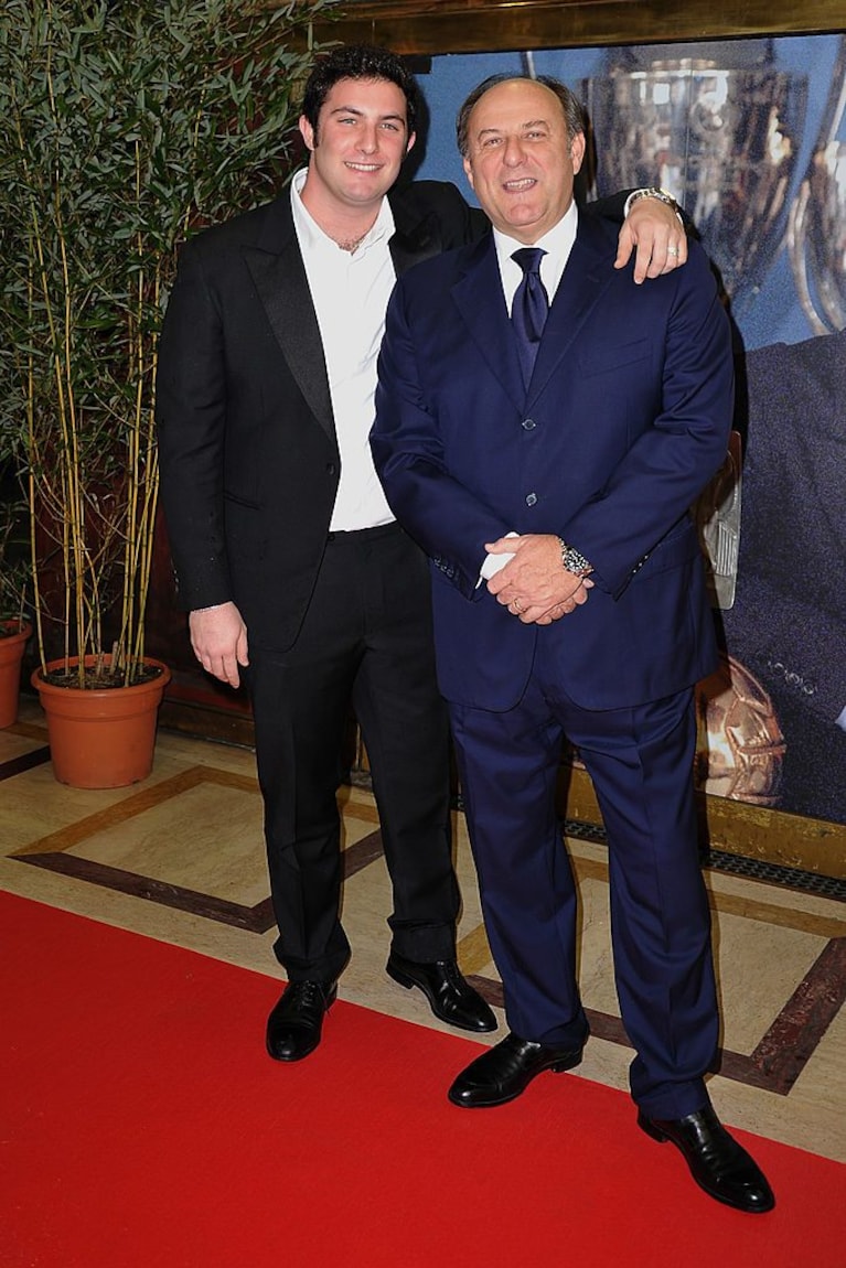 Chi è Edoardo Scotti, unico figlio di Gerry Scotti e dell'ex moglie ...