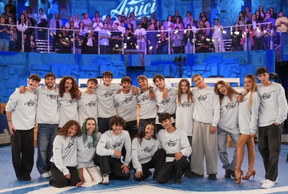 Concorrenti Amici 2025/2026, i nomi dei cantanti e ballerini del talent ...