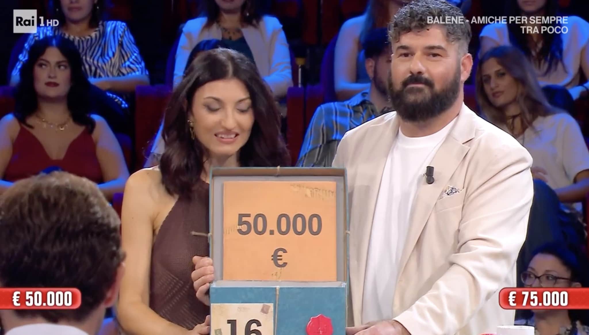 Affari Tuoi, Angelo dall'Abruzzo rifiuta più di 60mila euro e si pente ...