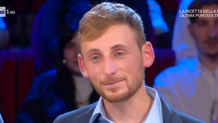 Angelo ad Affari Tuoi accetta l'offerta del dottore: "Voglio andare sul ...