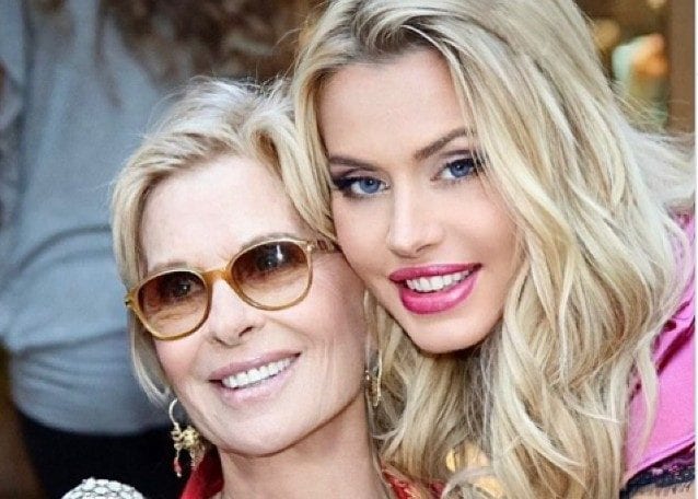 Gianna Orrù, la madre di Valeria Marini, parla del loro rapporto: "Ho perso tutto inseguendola"