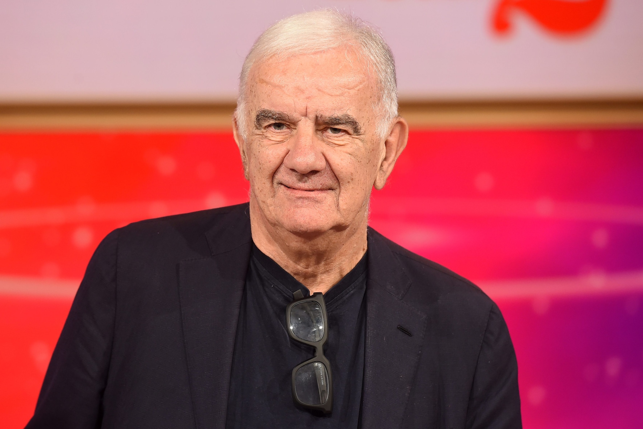 Gene Gnocchi: "Gli opinionisti sono il cancro della tv. A casa di ...