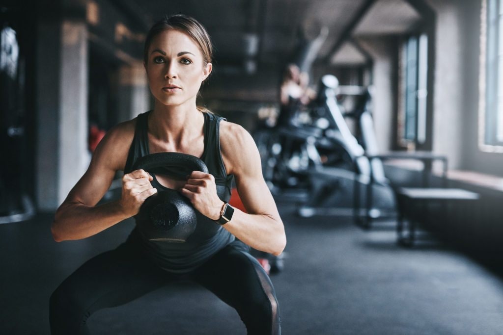 8 esercizi con kettlebell per allenare tutto il corpo