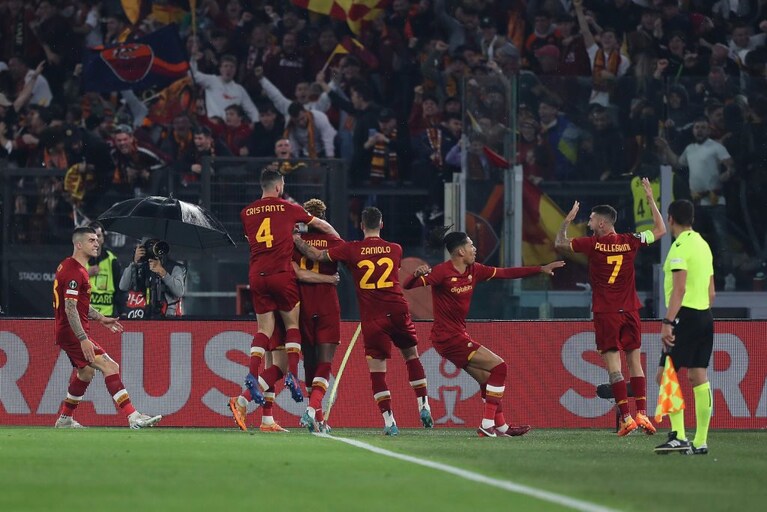 La Roma è in finale di Conference League! Leicester battuto: Abraham fa ...
