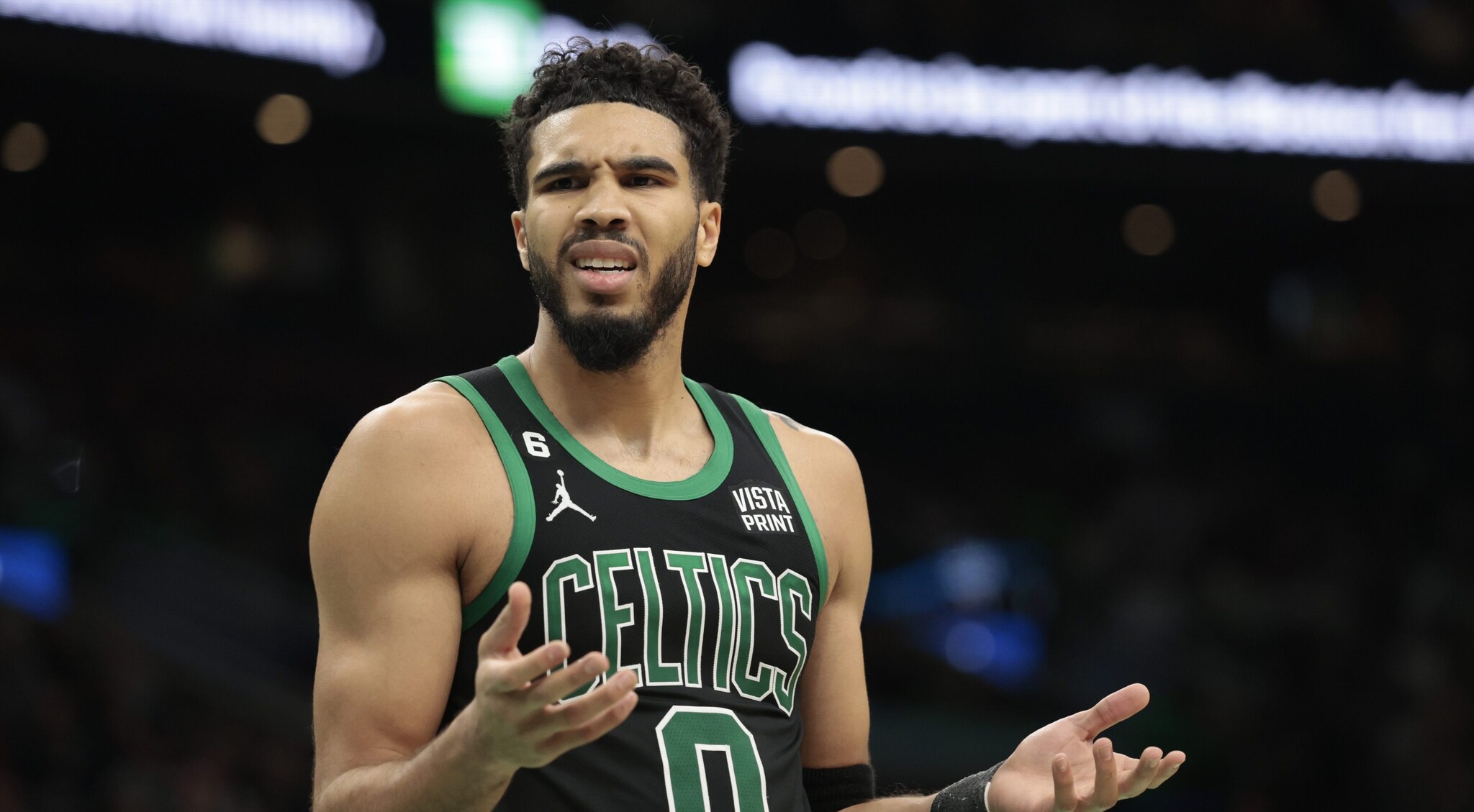 La stella NBA che guadagna 163 milioni di dollari ma non può spenderli ...