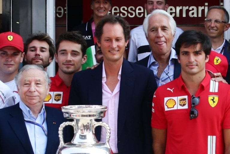 Blitz di John Elkann a Maranello, sarà rivoluzione in Ferrari: bocciato il sistema Binotto