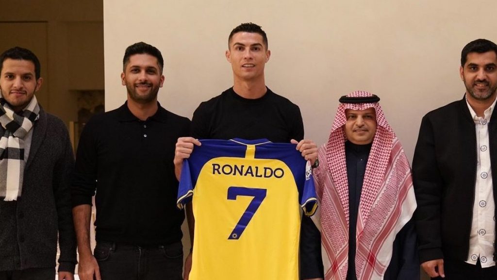 La nuova vita di Cristiano Ronaldo in Arabia Saudita: pronta villa ...