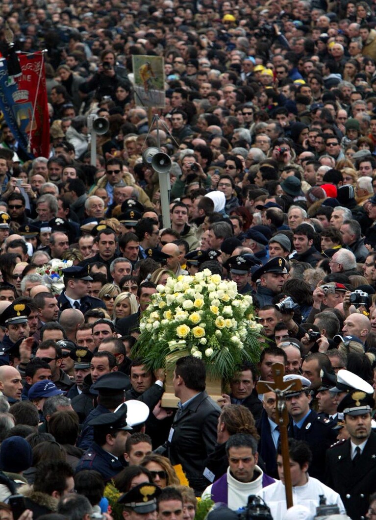 Il mistero della morte di Pantani: le domande senza risposta su cosa ...