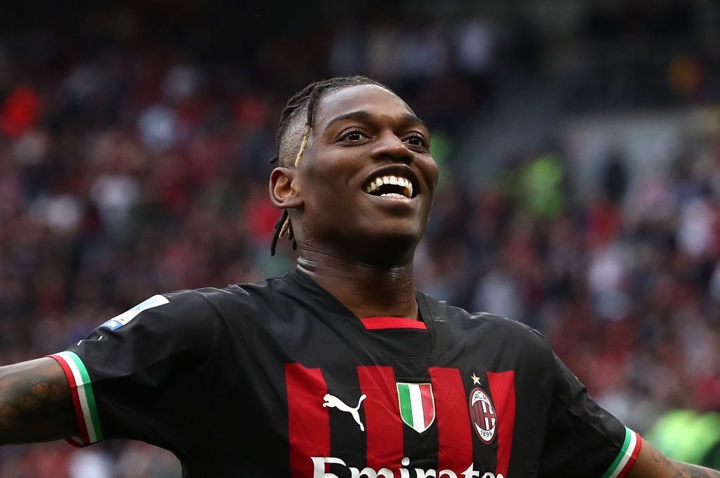 Leao marca stretto Cassano e non gliene fa passare una: gli sghignazza ...