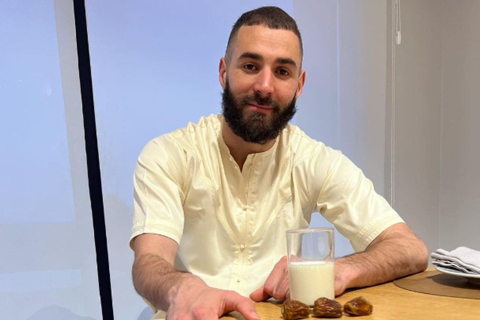 Benzema accusato di aver infranto il digiuno per il Ramadan: un video ...