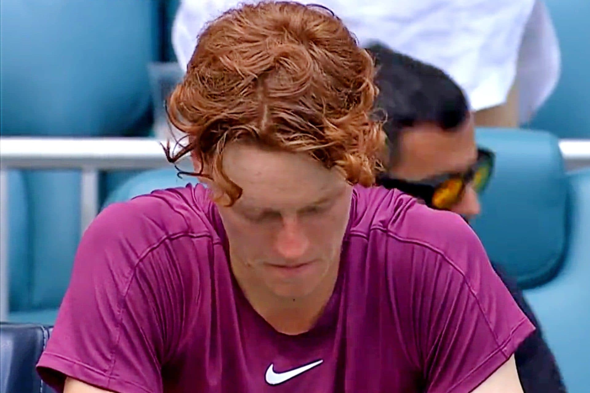 Sinner sconfitto da Medvedev è a testa bassa: il gesto del pubblico di ...