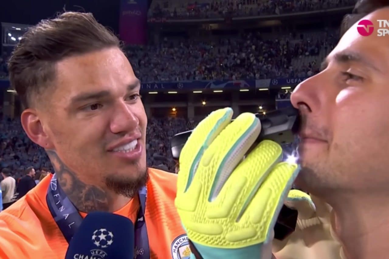 L'intervista a Ederson diventa assurda: il portiere del City fa la ...