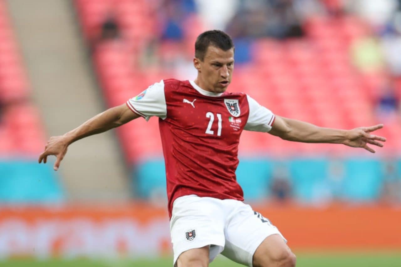 Lainer ha il cancro, il difensore del Borussia deve fermarsi: forse ...