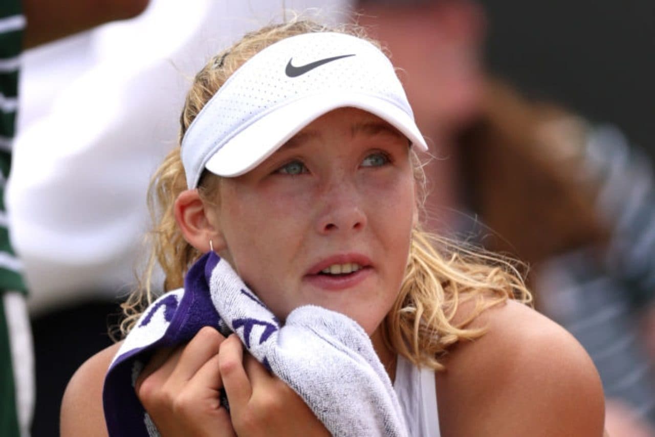 Mirra Andreeva a 16 anni chiude il suo primo Wimbledon tra le lacrime ...