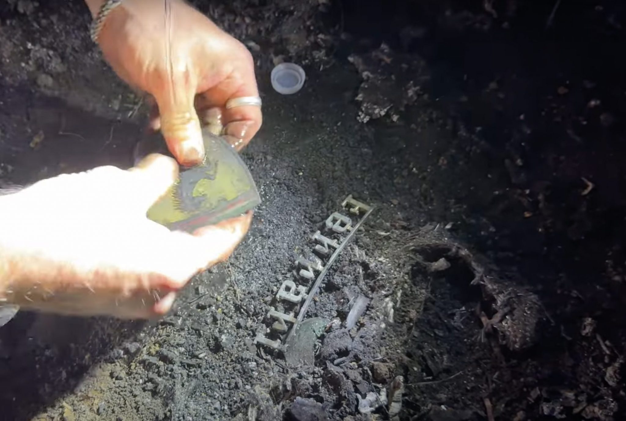 Youtuber fa prendere fuoco ad una Ferrari da 400mila euro per andare ...