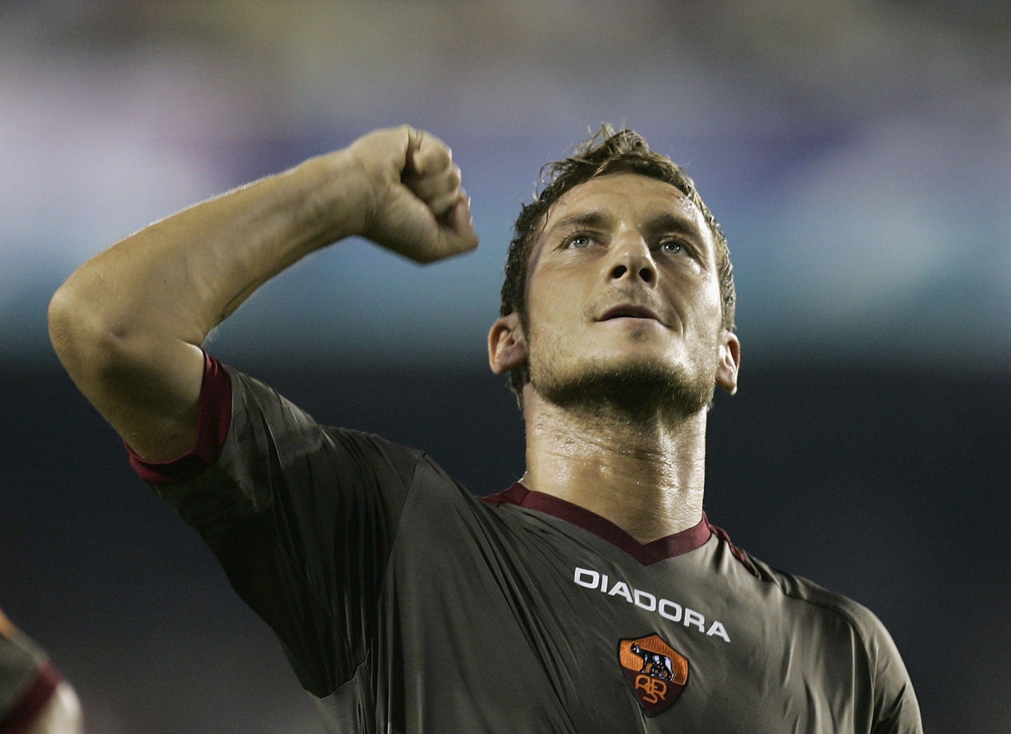 Come vive oggi Francesco Totti dopo l'addio alla Roma e la separazione ...