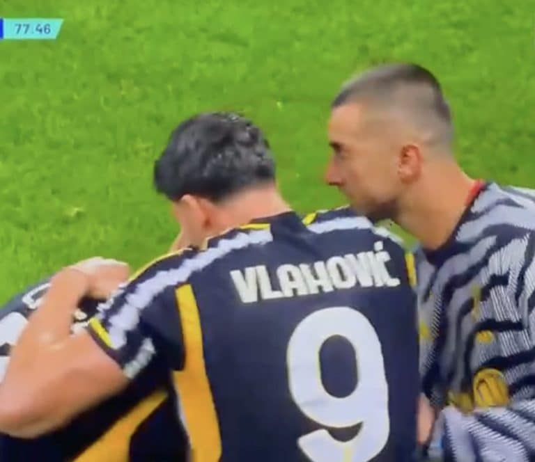 Chiesa segna e strattona Allegri in panchina: lo stava per cambiare ...