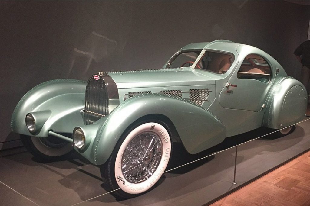 Riappare la misteriosa Bugatti scomparsa 90 anni fa che vale 150 ...