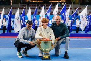 Chi sono gli allenatori di Jannik Sinner, il team-famiglia dietro la sua ascesa nel tennis mondiale