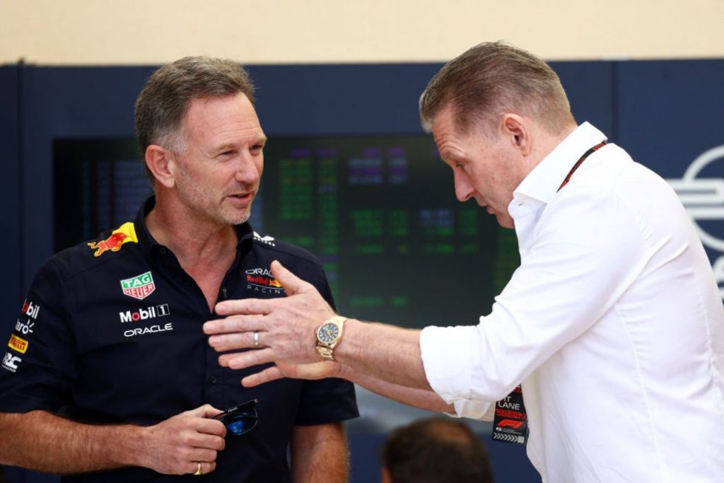 I dipendenti Red Bull svelano cosa succede nel team tutte le volte che ...