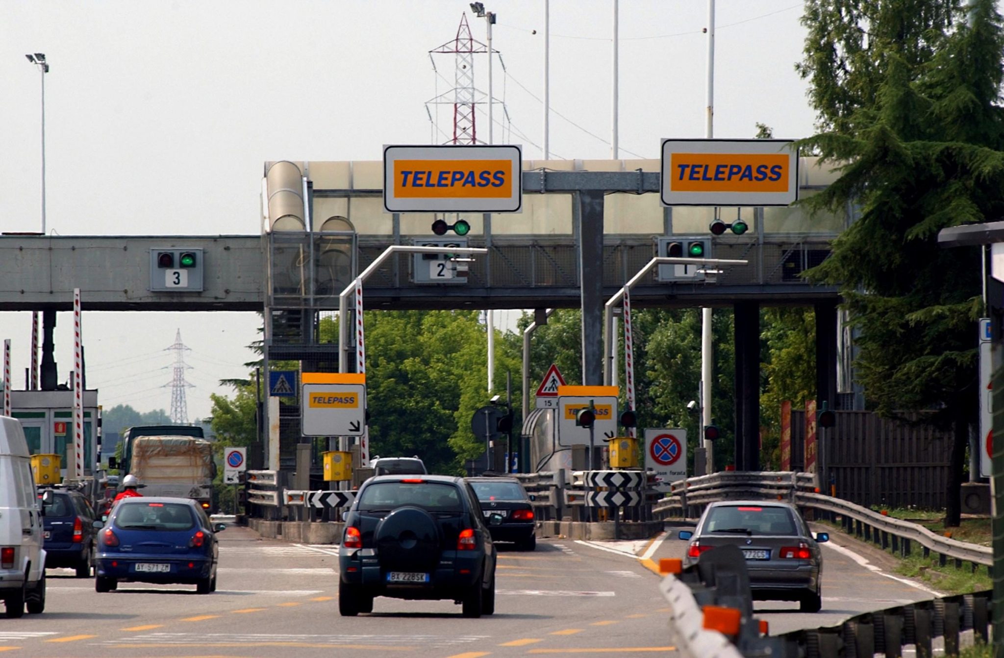 Il canone Telepass aumenta a 3,90 al mese ma con più servizi: le nuove ...