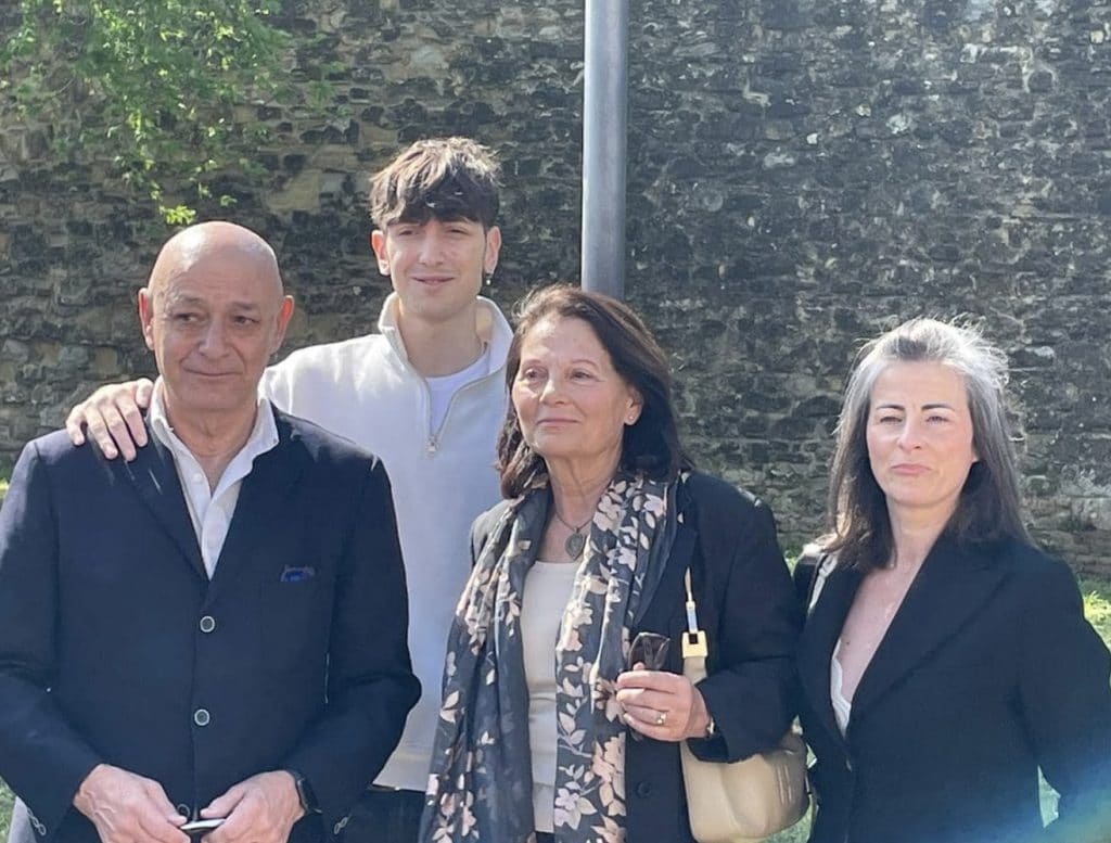 La mamma di Federico Luzzi: "È morto senza accorgersene, non dimentico ...