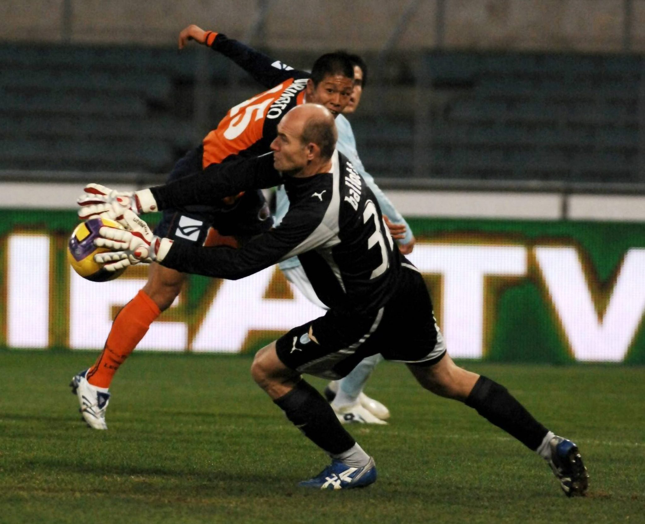 Marco Ballotta: "Da calciatore amici falsi e pericolosi. Se non sprechi ...