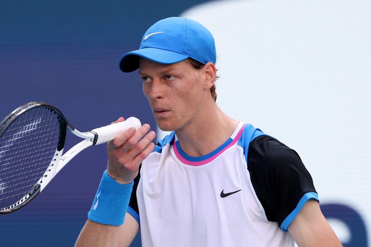 Il rapporto di Sinner con un membro del suo staff: "Lo odio". La ...