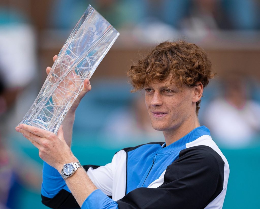 Il rapporto di Sinner con un membro del suo staff: "Lo odio". La ...