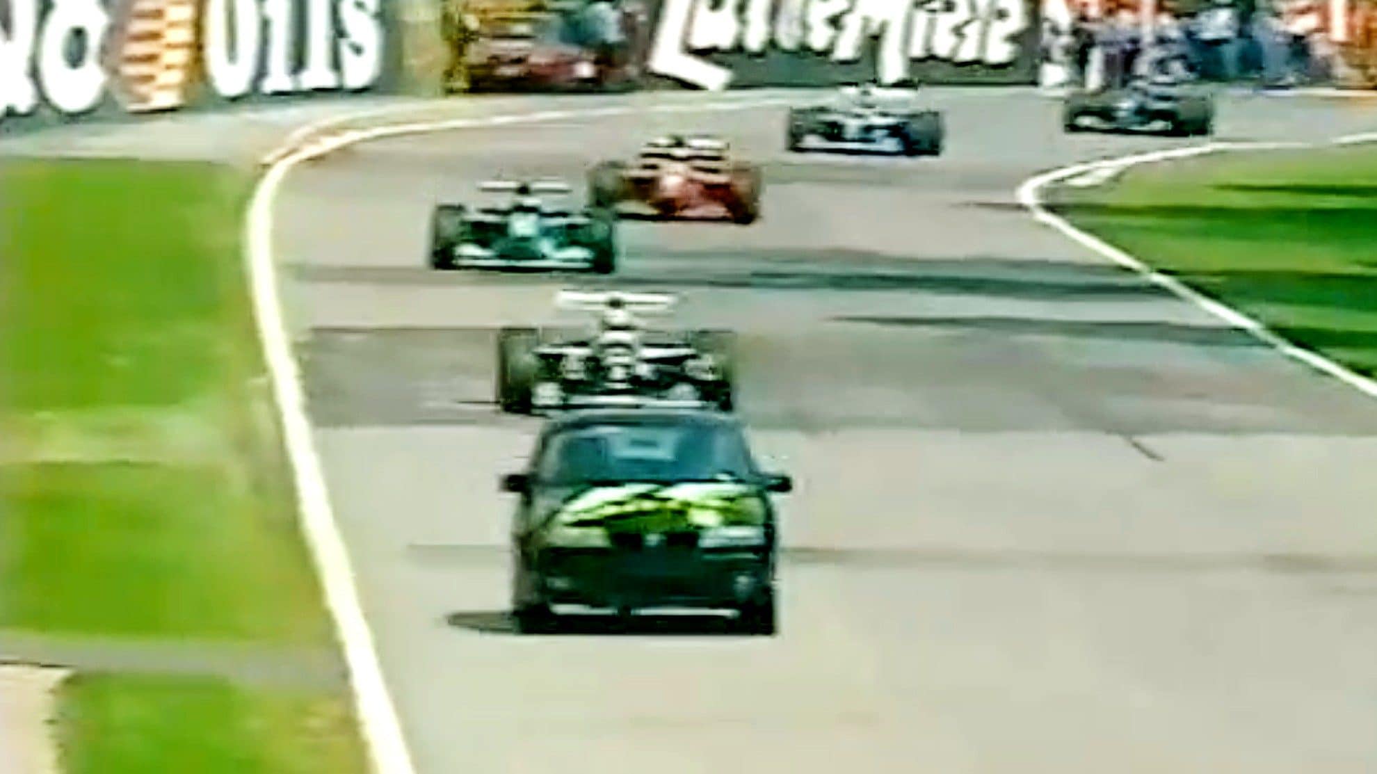 Il dramma di chi guidò la safety car negli ultimi giri di Senna: "Era ...