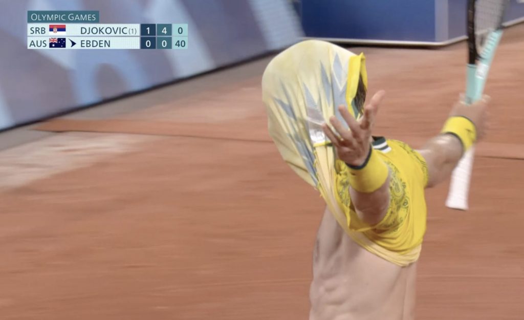 Ebden travolto da Djokovic alle Olimpiadi compie il gesto più disperato ...