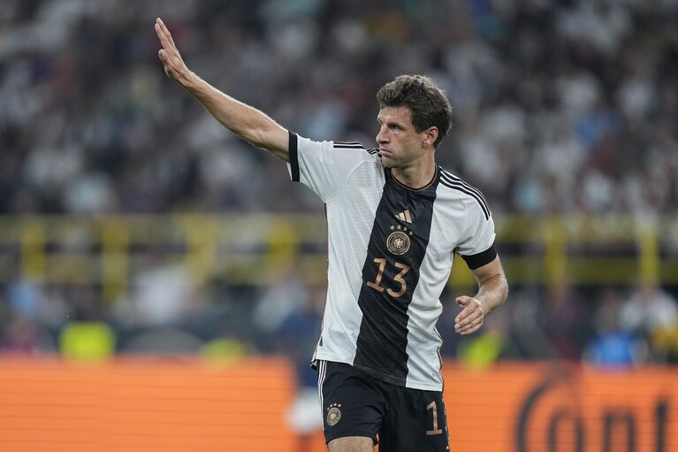 Muller si ritira dalla Germania dopo l'eliminazione dagli Europei: la ...